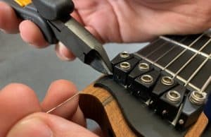 How to Restring an Electric Guitar