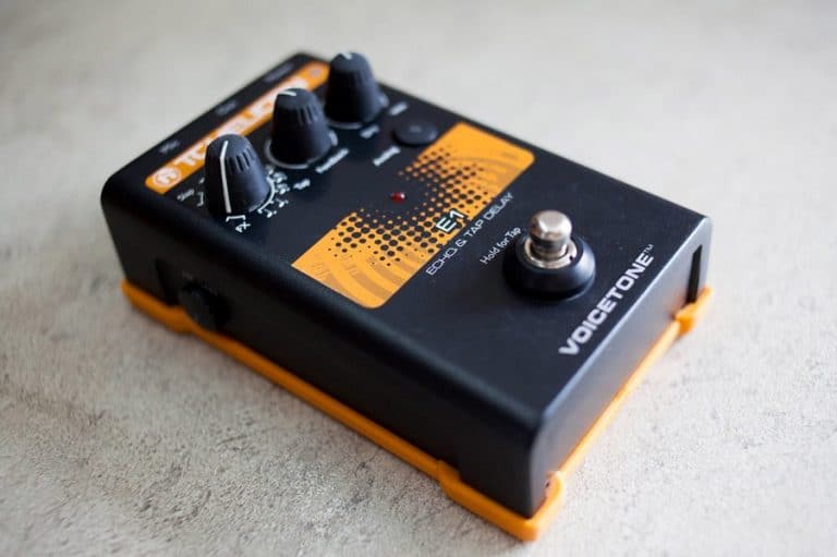 TC Helicon VoiceTone E1 Review (2021) | Sustain Punch