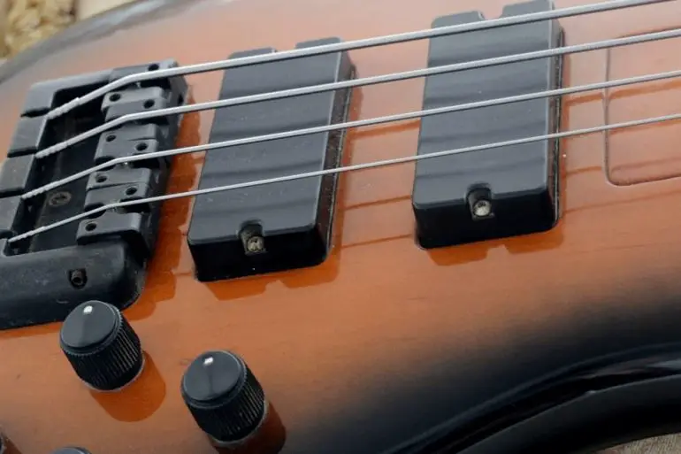 How to Restring an Electric Guitar